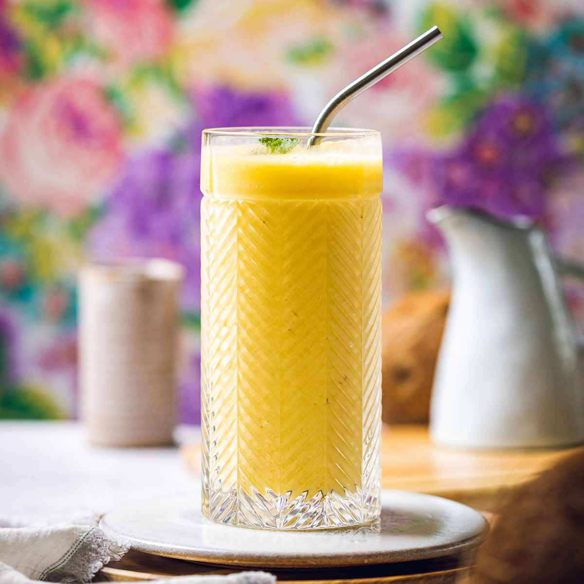 Frozen Pineapple Mango Smoothie Recipe - Romy London