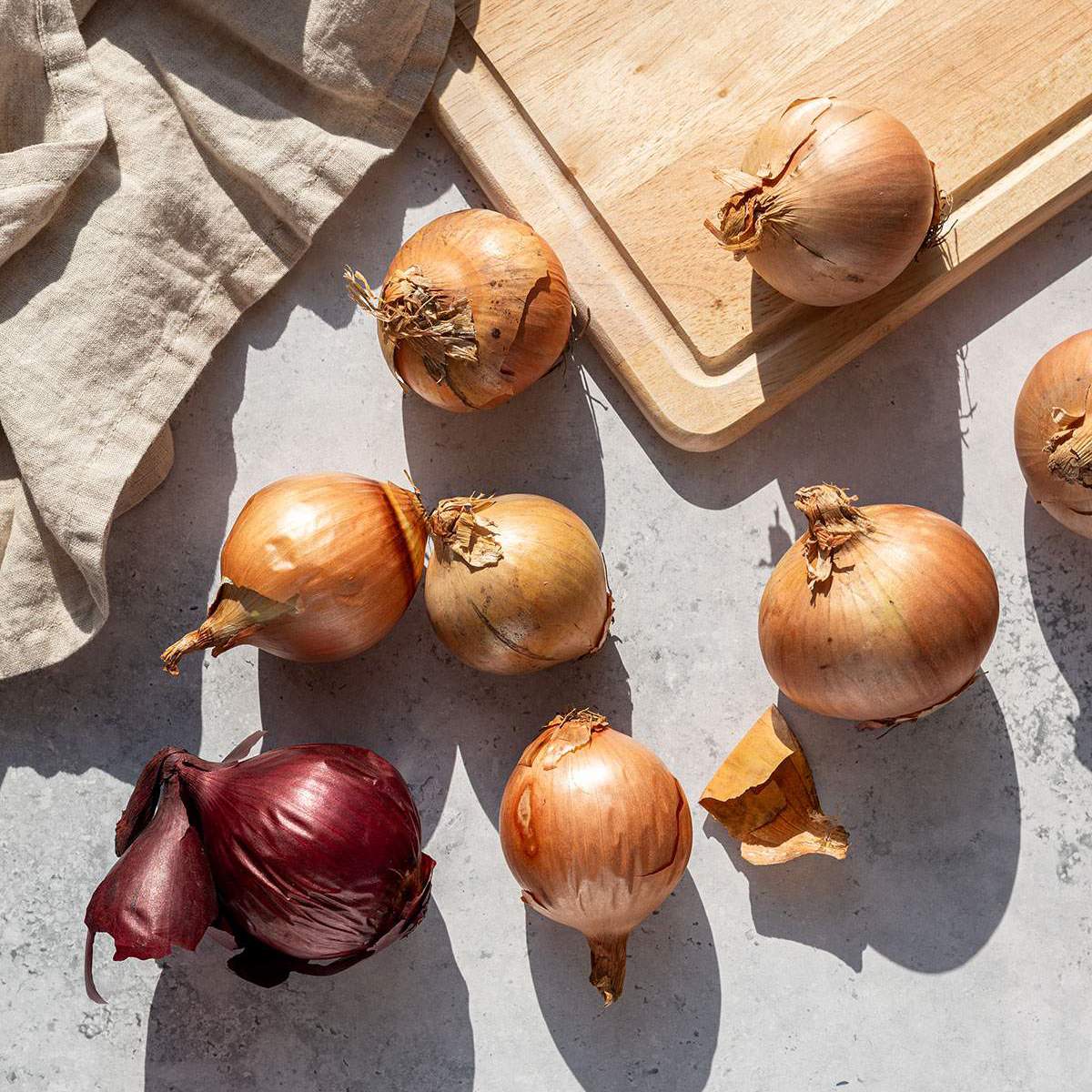 How To tell if an onion is bad (Easy Tips) - Romy London